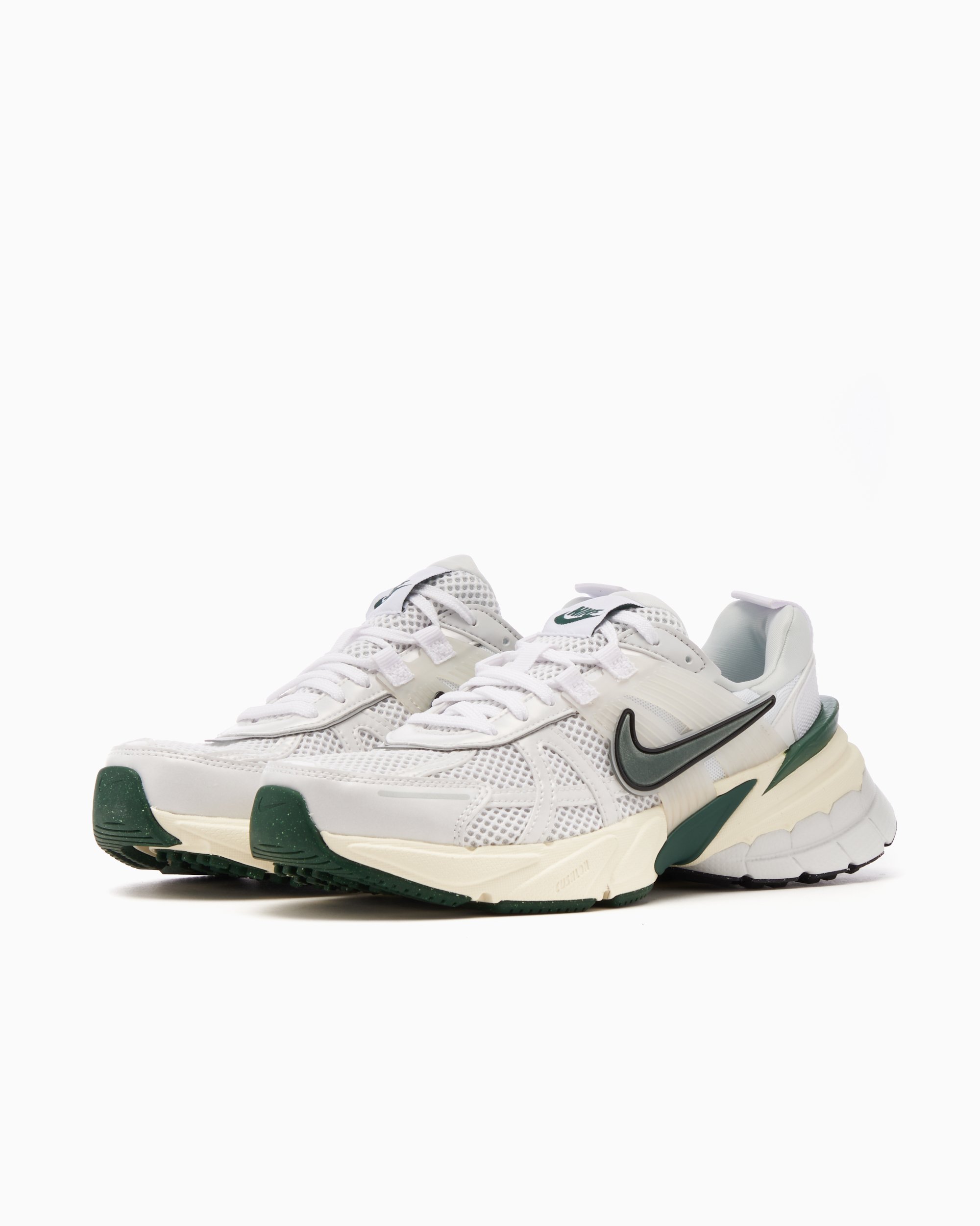 Nike Women's V2K Run Wit FD0736-101| FOOTDISTRICT