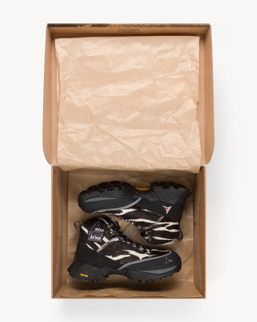 ROA x Aries Women's Andreas Vibram Black ALA02-083 ROA x Aries Women's Andreas Vibram Black ALA02-083