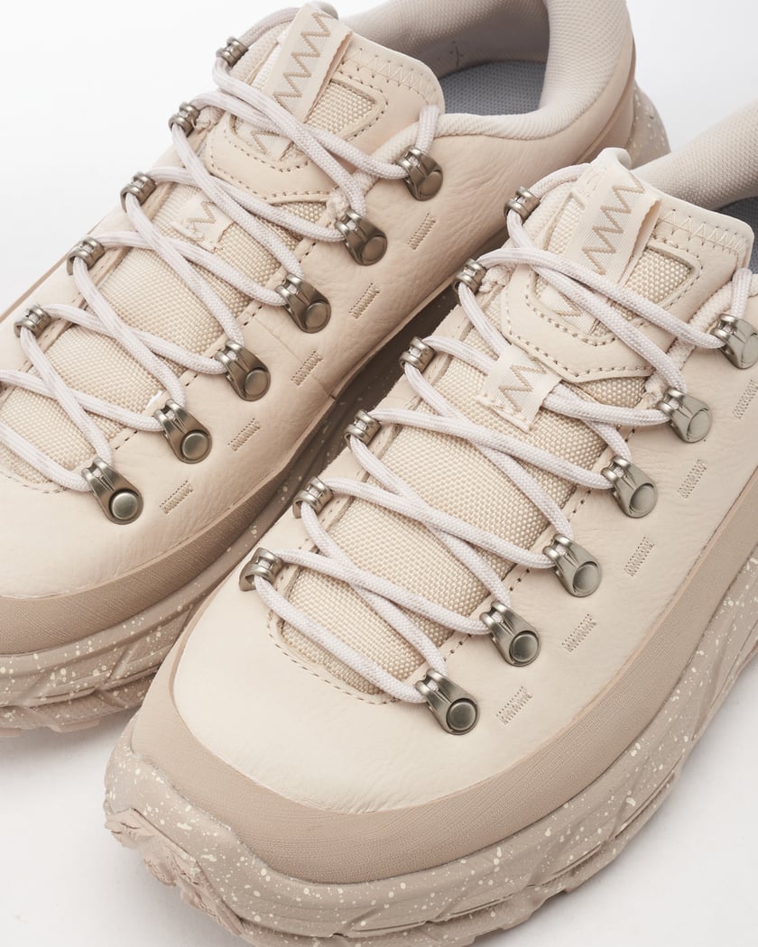 HOKA Tor Summit 2 Vibram Beige 1147952-OLK | FOOTDISTRICT HOKA Tor Summit 2 Vibram Beige 1147952-OLK | FOOTDISTRICT